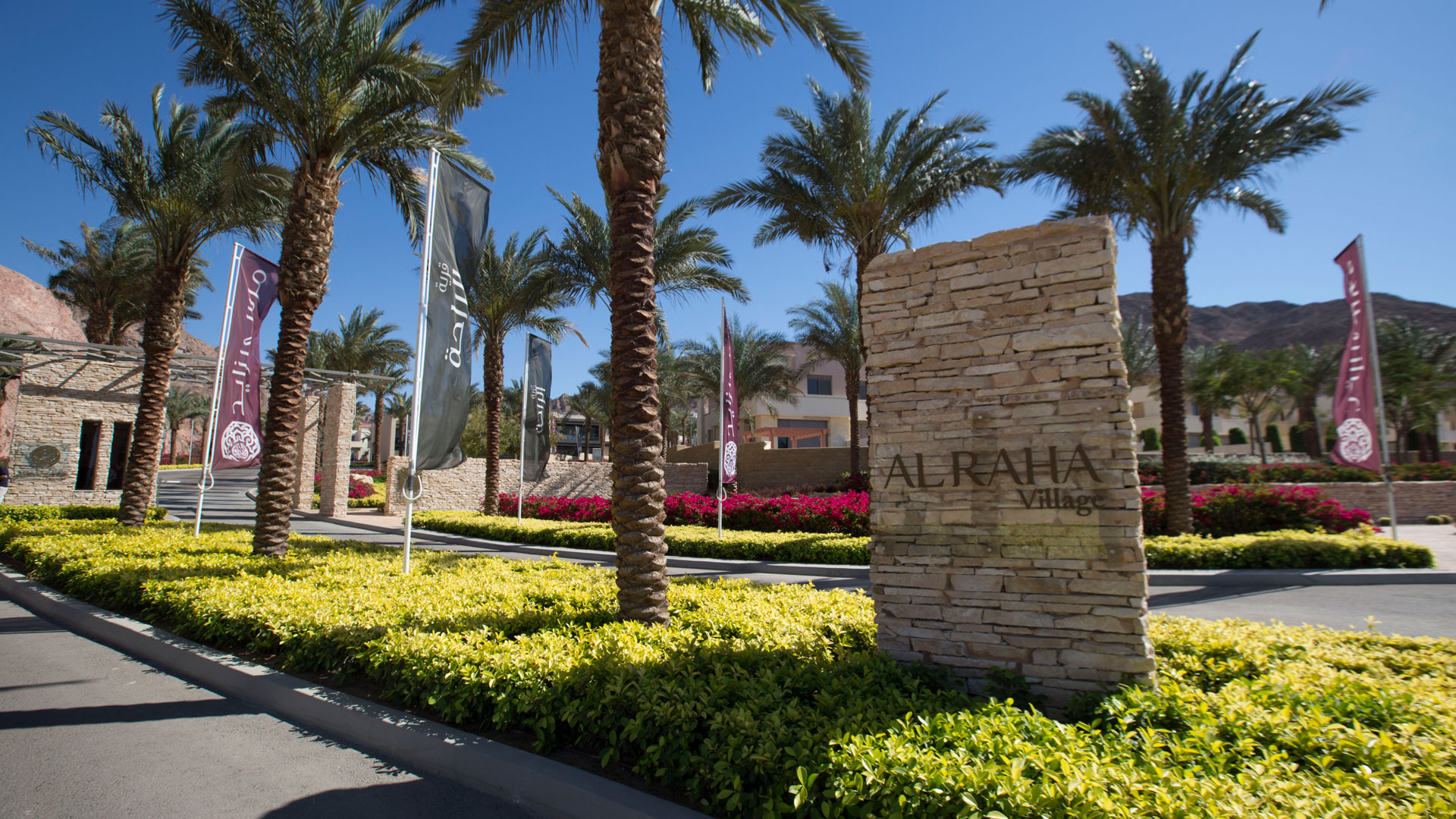 Experience Luxury: Villas and Town Houses in Al Raha Village